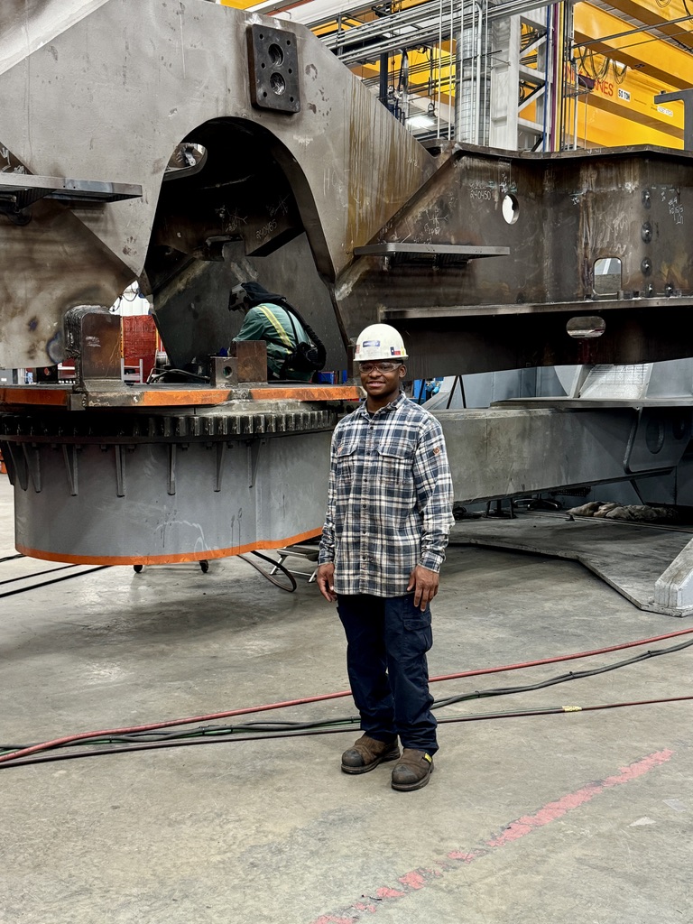 TSTC graduate’s welding career takes off with Komatsu – The Gilmer Mirror