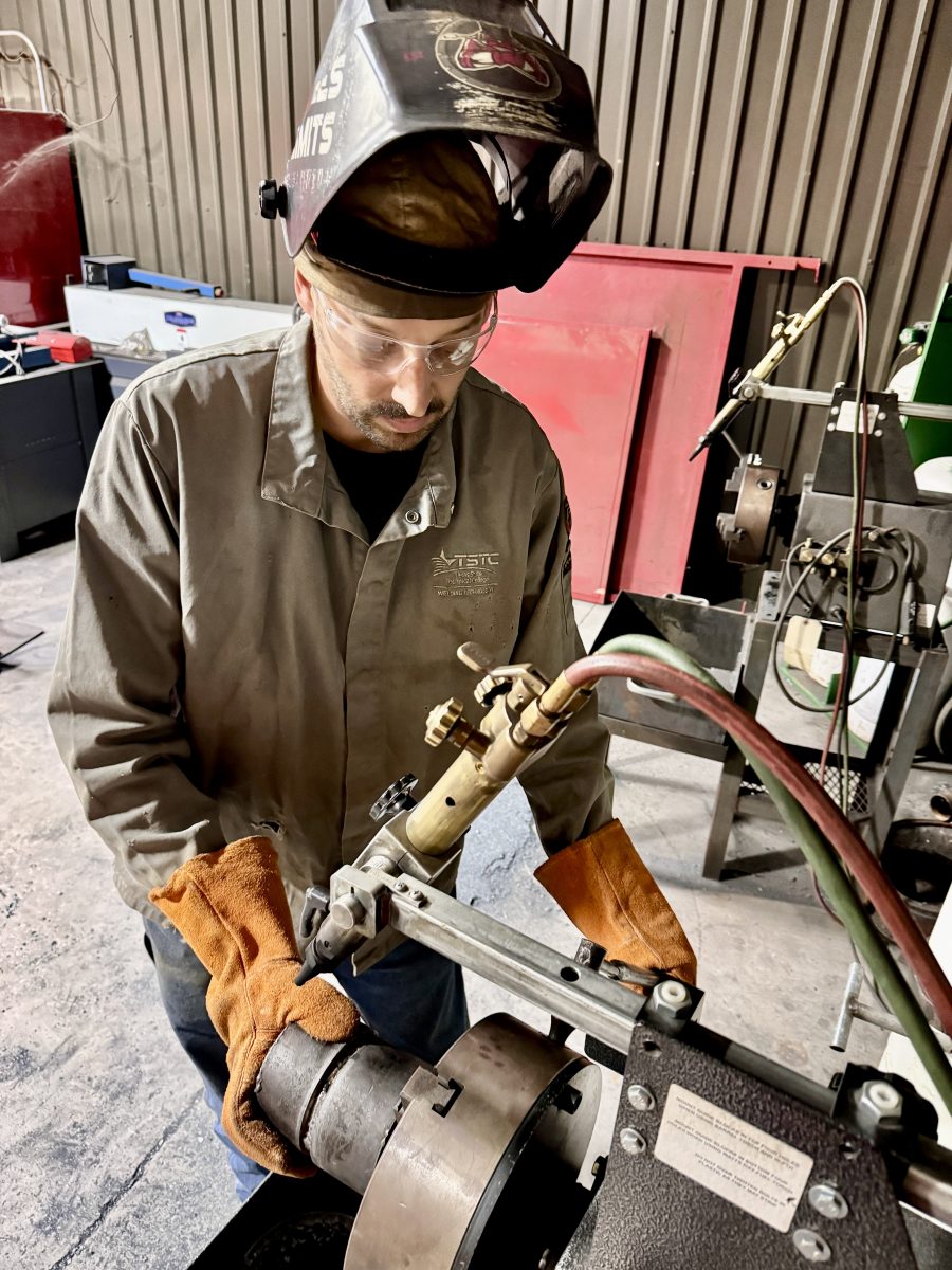 Former U.S. Army medic reignites welding experience at TSTC – The ...